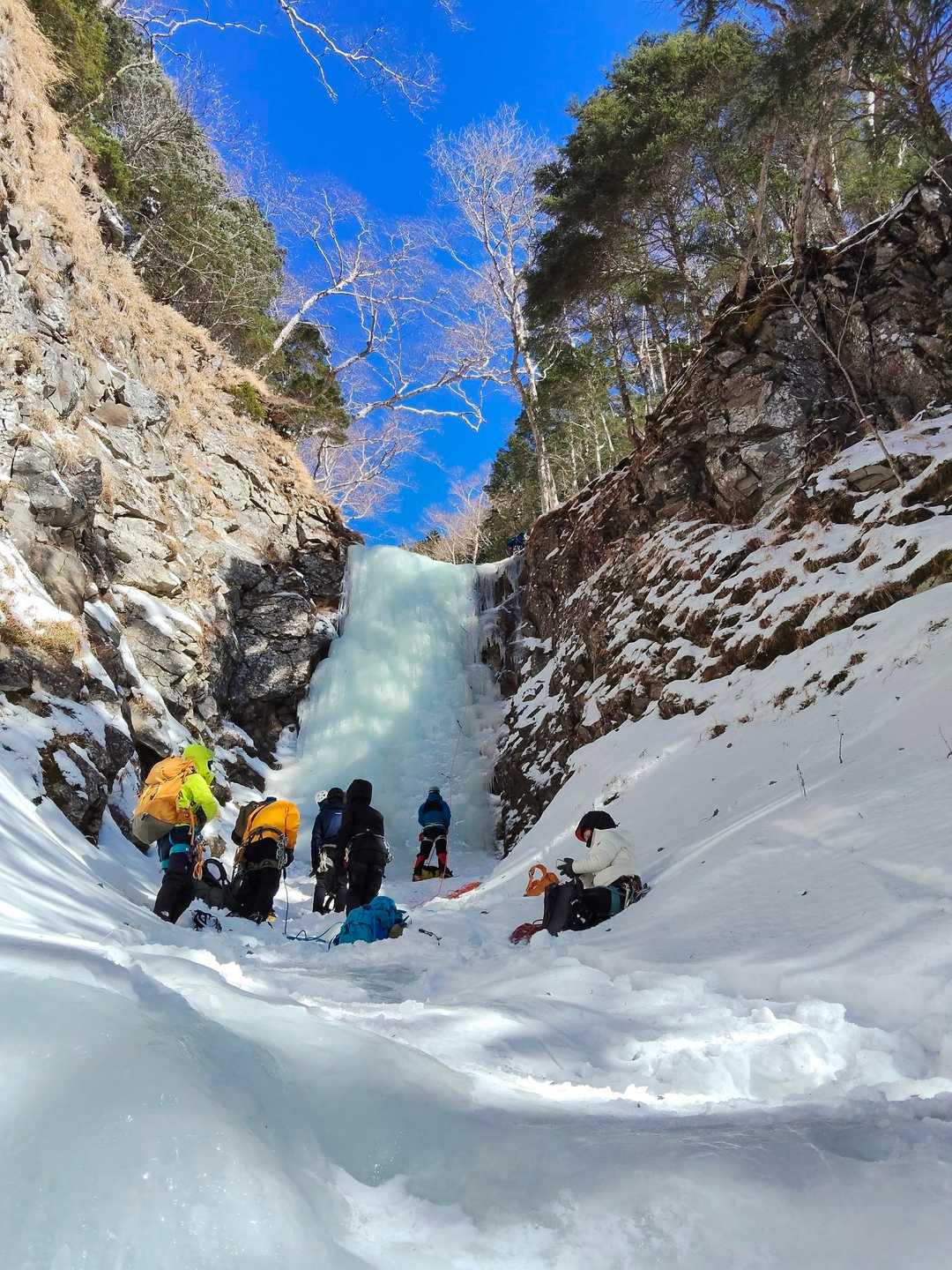 【アイスクライミング】八ヶ岳 広河原左俣・武藤返し / ばにこさんの八ヶ岳（赤岳・硫黄岳・天狗岳）の活動データ | YAMAP / ヤマップ