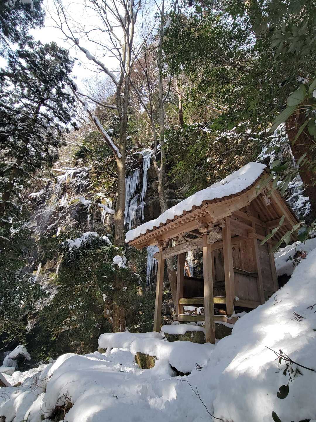 龍頭山 氷の黒滝 / shigeyoさんの小五郎山の活動データ | YAMAP / ヤマップ