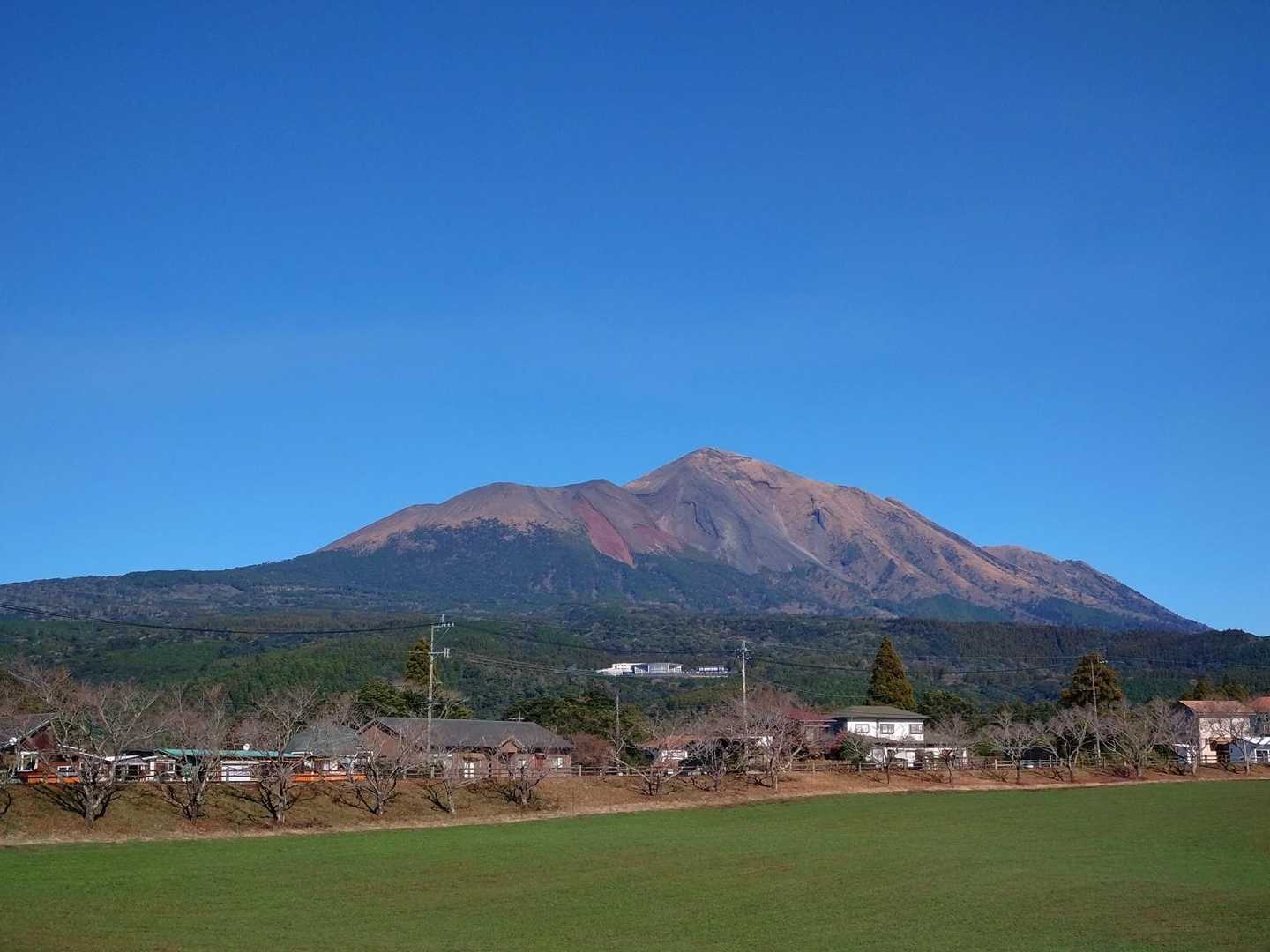 御鉢・高千穂峰 / HIさんの霧島山・韓国岳・高千穂峰・夷守岳・烏帽子岳の活動データ | YAMAP / ヤマップ