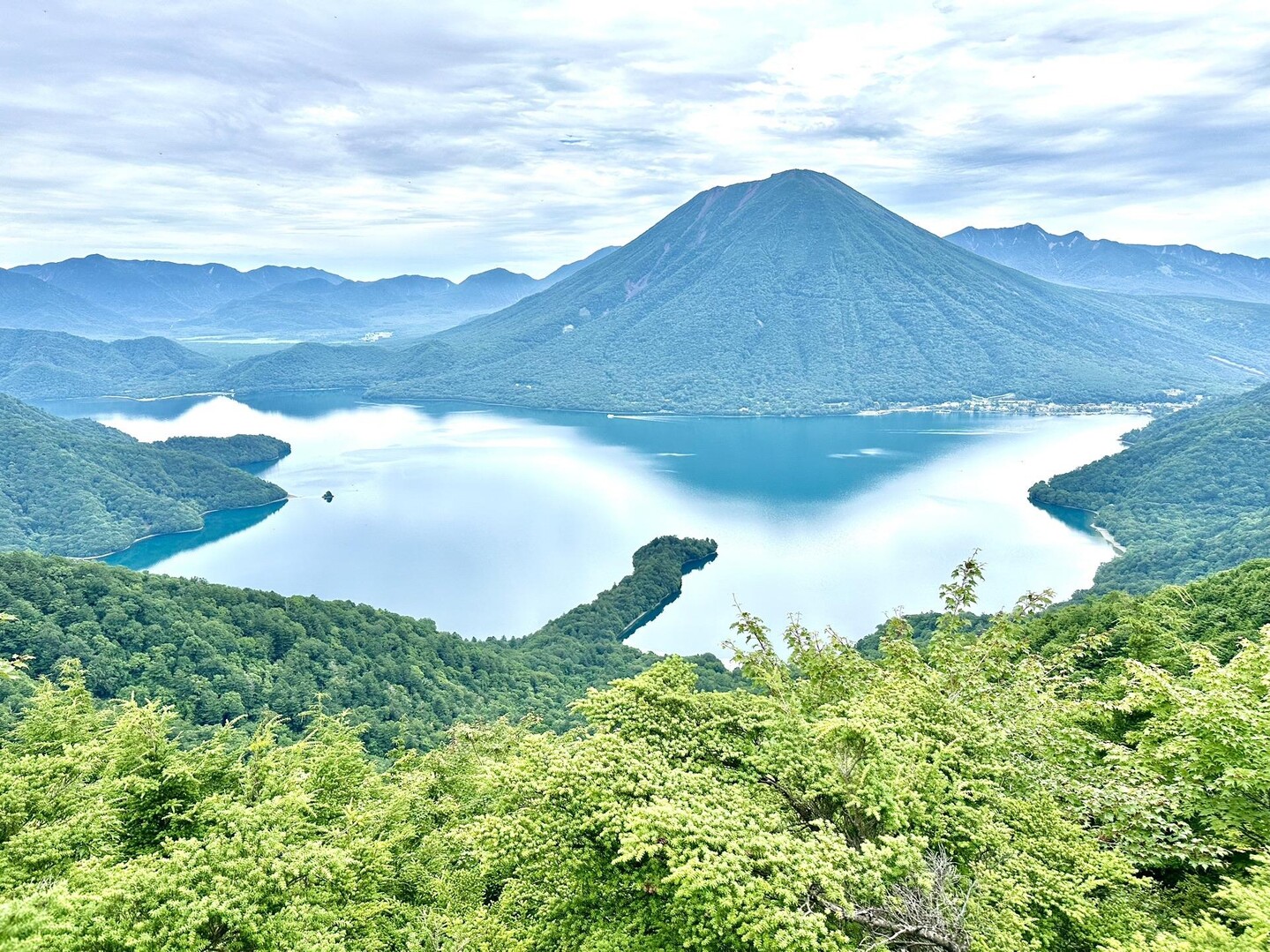 半月山から眺める⛰️男体山 / Beniさんの社山・半月山の活動データ | YAMAP / ヤマップ
