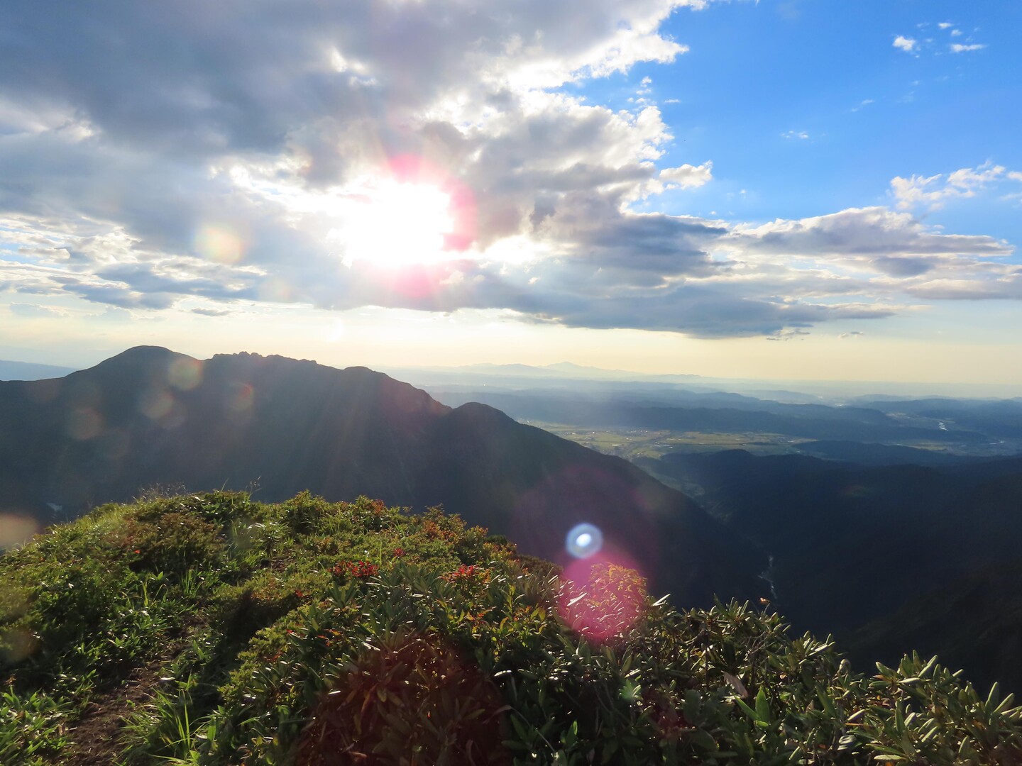 越後三山日帰り縦走。-2022^h3-08-22 / やすさんの越後駒ヶ岳・八海山・荒沢岳の活動データ | YAMAP / ヤマップ