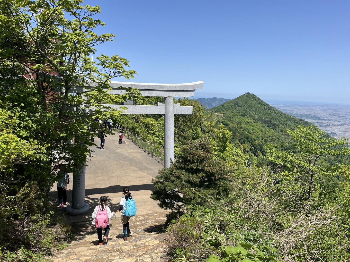 娘と友達とGW弥彦山 / のりすけさんの弥彦山・多宝山・雨乞山の活動データ | YAMAP / ヤマップ