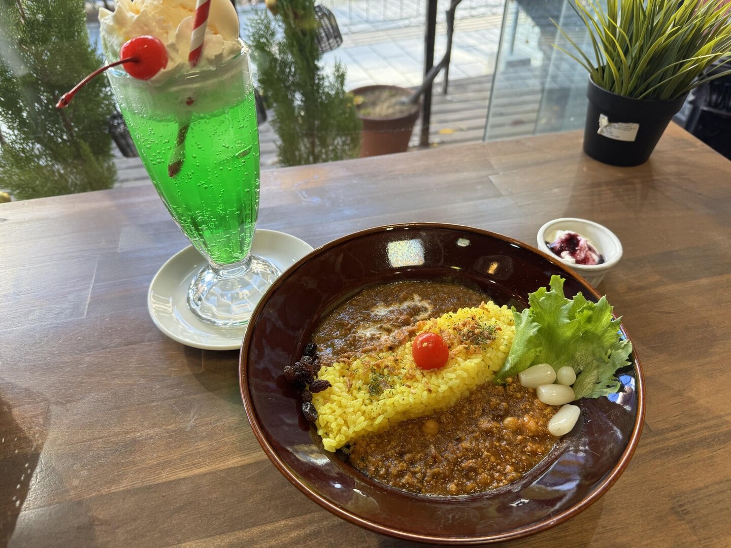 渡良瀬橋カレーとクリームソーダ@CAFE... / aomoriさんのモーメント | YAMAP / ヤマップ