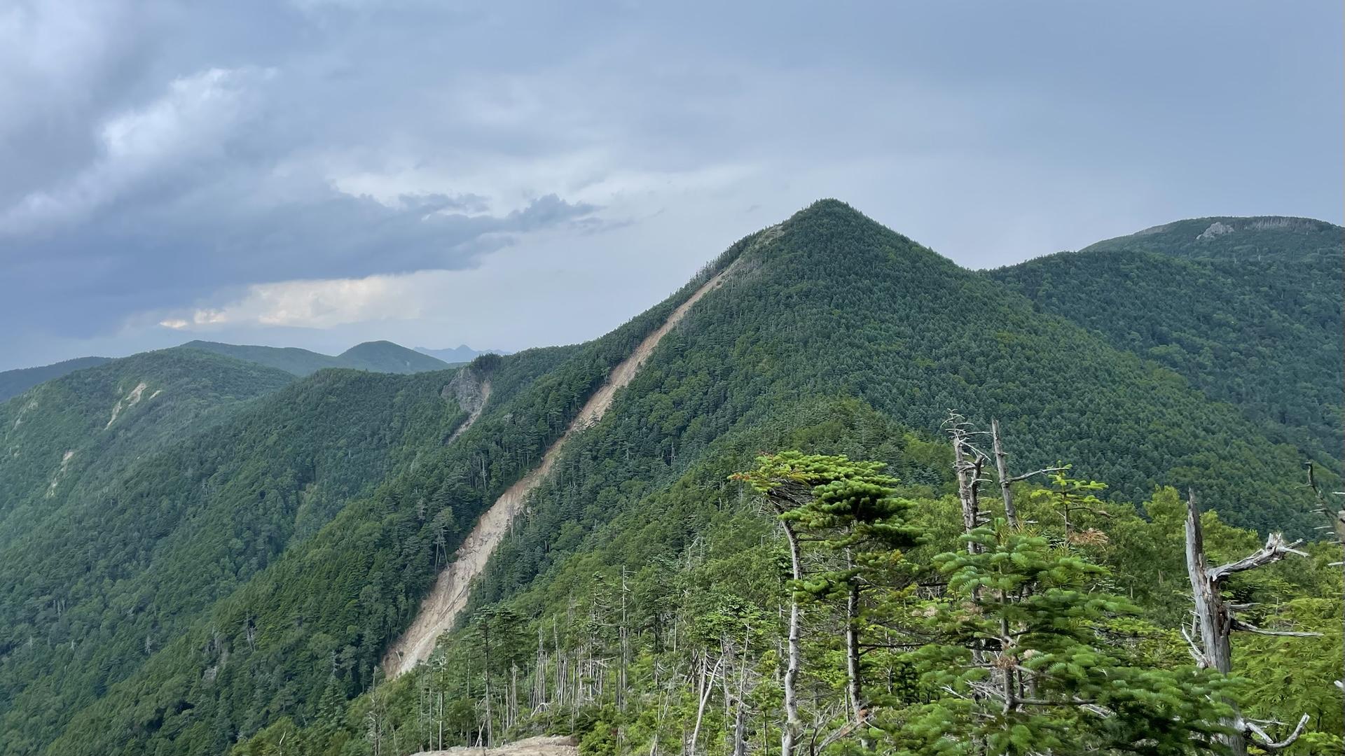 雷鳴⚡️の中の日本百名山・甲武信岳 / Tetsuさんの甲武信ヶ岳の活動データ | YAMAP / ヤマップ