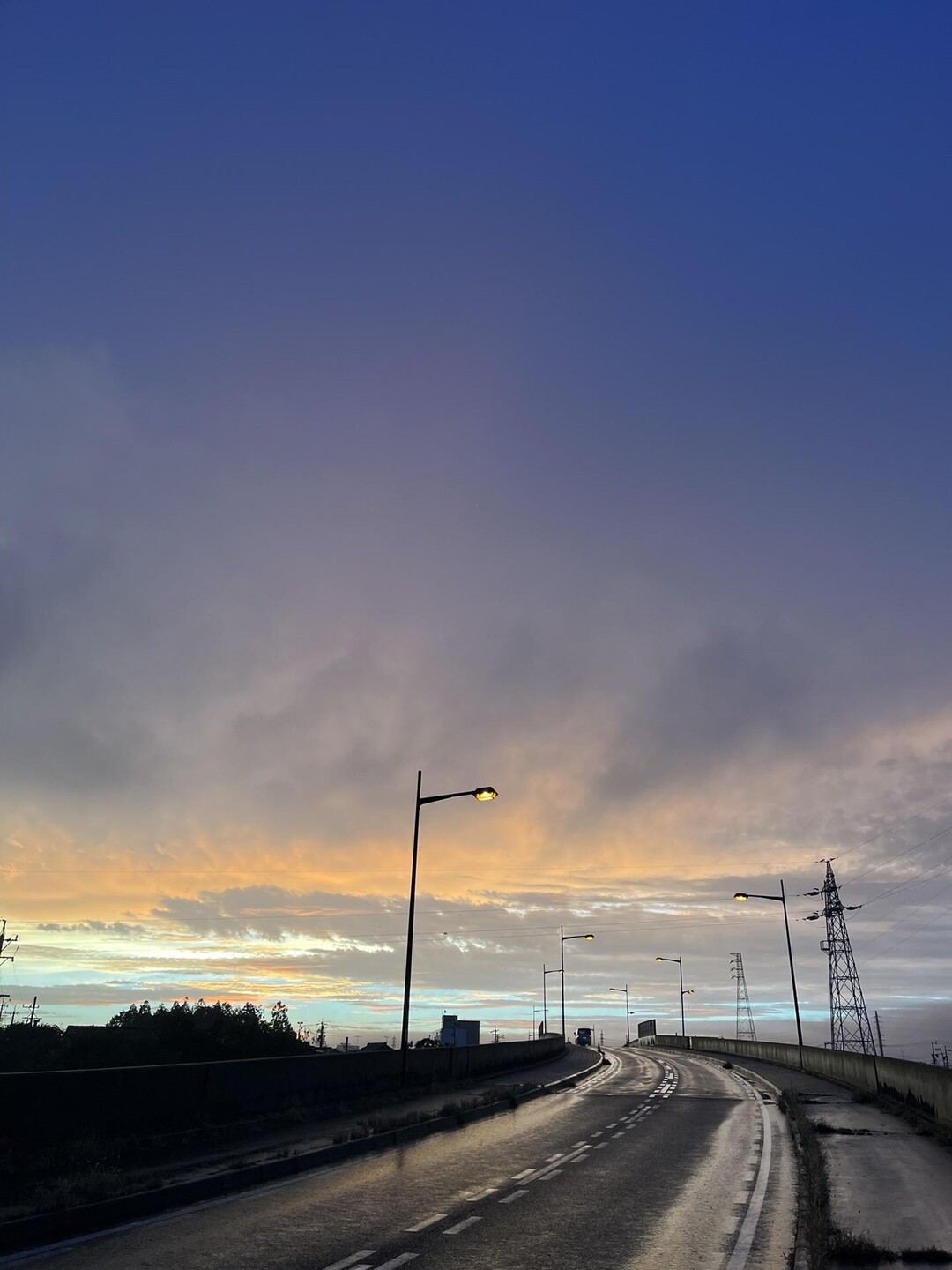 雨だけど東の空は晴れていたよ。 そして西... / kimiさんのモーメント | YAMAP / ヤマップ