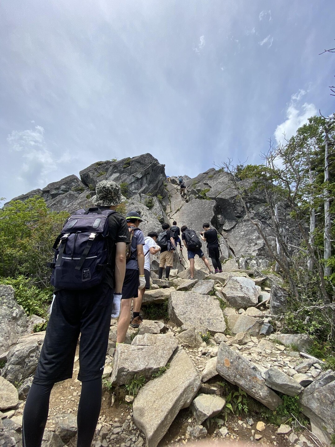 初夏の乾徳山🌱🪨🧗‍♀️⛓️ / Shihoさんの乾徳山・黒金山の活動データ | YAMAP / ヤマップ