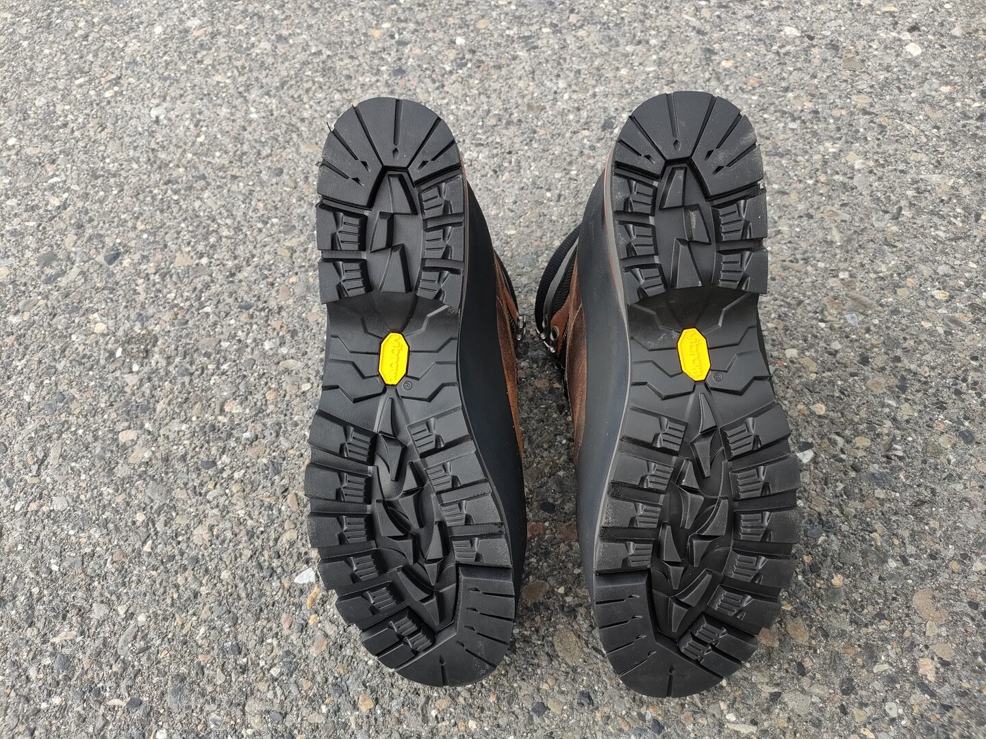 登山靴ザンバランジョラスGTのアウトソー... / maekaoさんのモーメント | YAMAP / ヤマップ