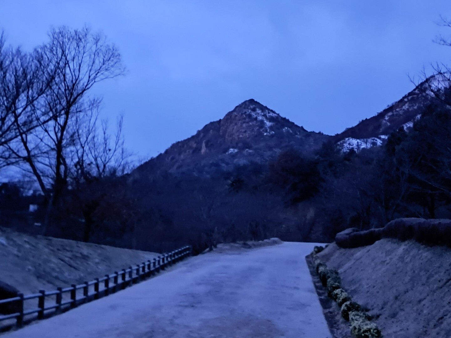 今日も朝駆け、お山で日の出🌅 / DSHさんのモーメント | YAMAP / ヤマップ