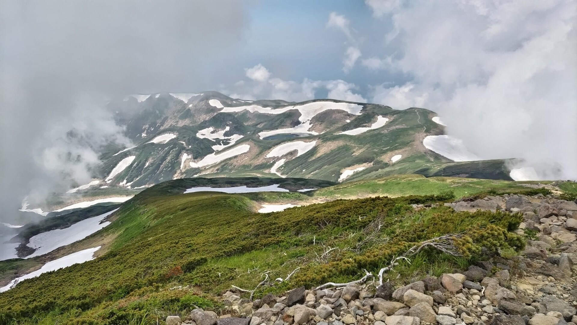 鳥海山（新山） / 狆の父さんの鳥海山・七高山・笙ヶ岳の活動データ | YAMAP / ヤマップ