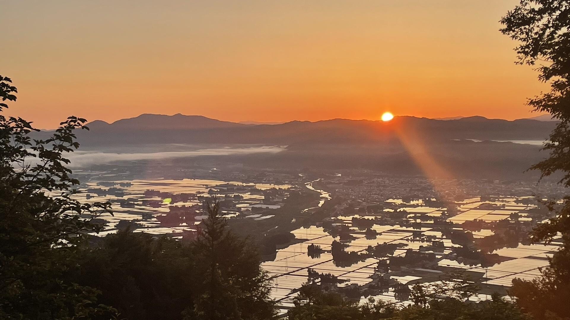 散居集落を望む熊野山 絶景！夜明けトレック / Naokoさんの熊野山の活動データ | YAMAP / ヤマップ