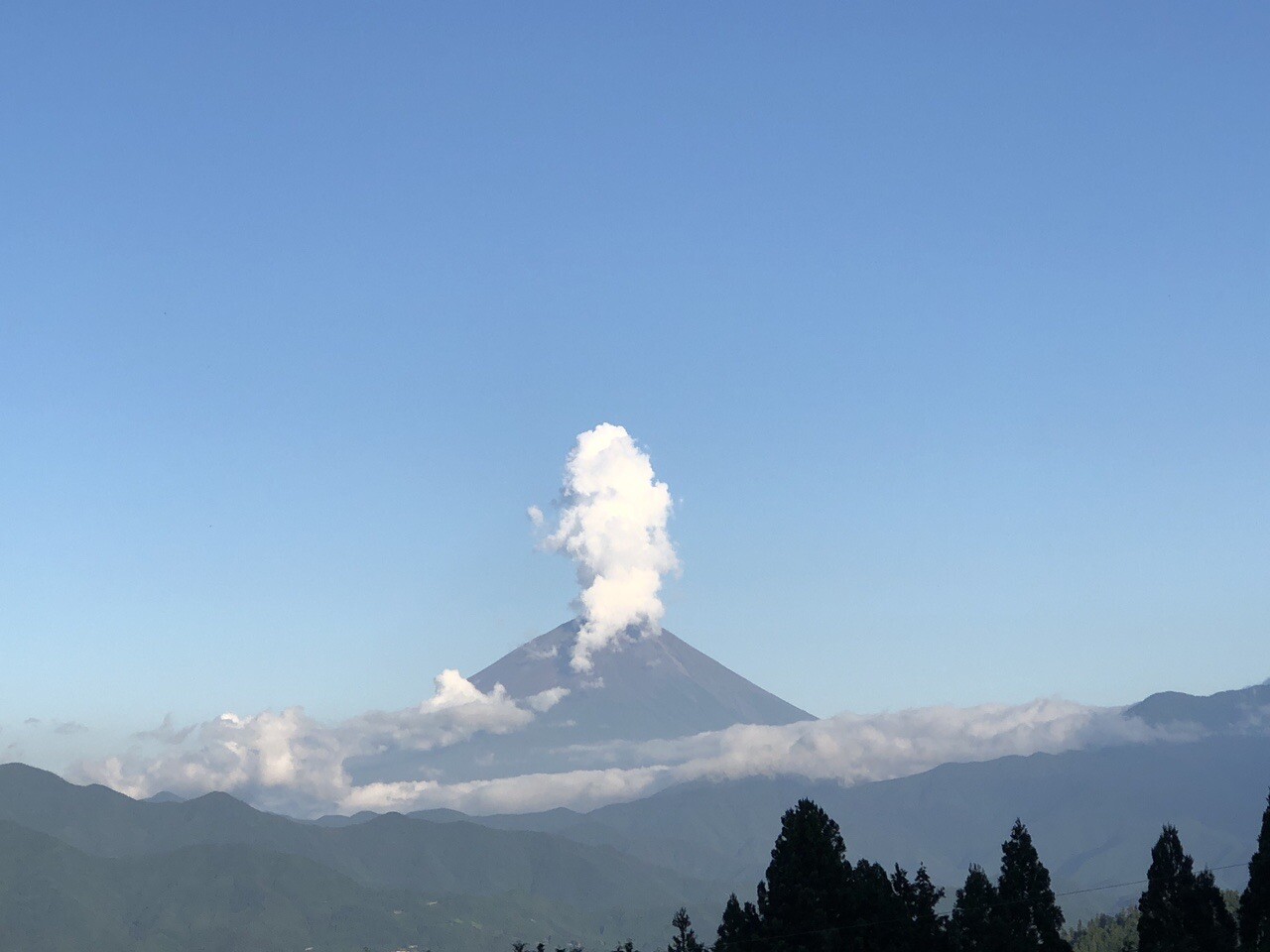 甘利山で見る富士山もキレイでしたが、また... / Co-CHeさんのモーメント | YAMAP / ヤマップ