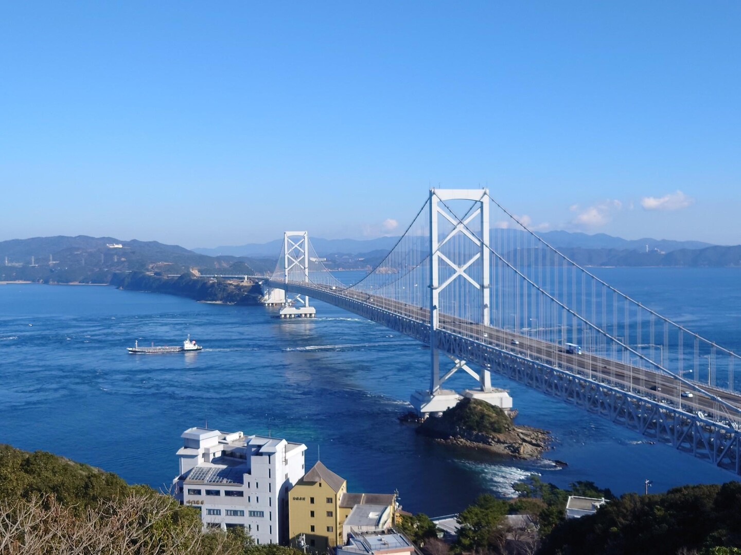 鳴門山(98.6m)より大鳴門橋を望む。... / ちびくんさんのモーメント | YAMAP / ヤマップ