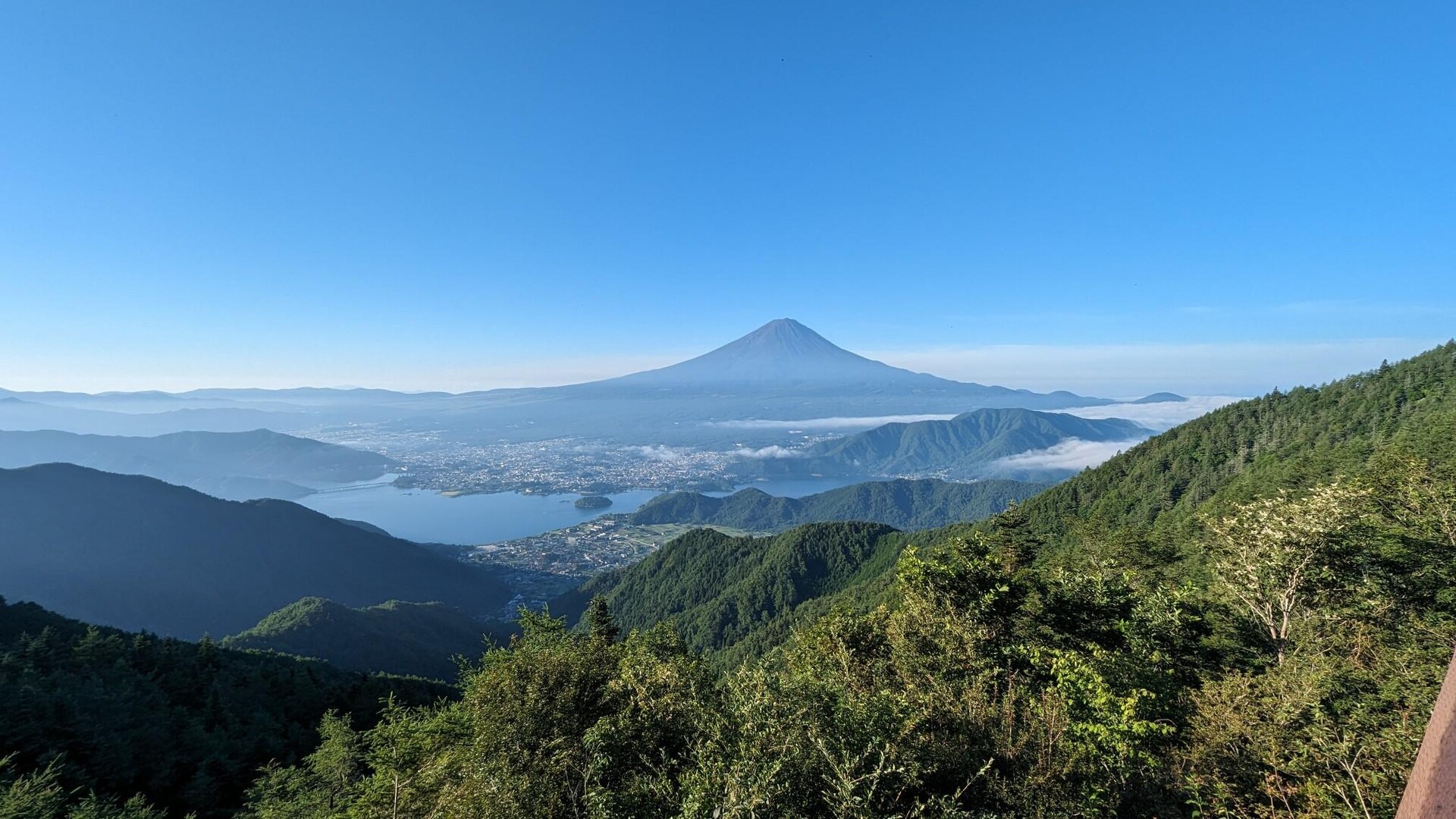 富嶽三十六景 No.32 黒岳 No.33 釈迦ヶ岳 FUJIYAMAツインテラスからの眺めは絶景 / kensさんの節刀ヶ岳・破風山・足和田山の活動データ | YAMAP / ヤマップ
