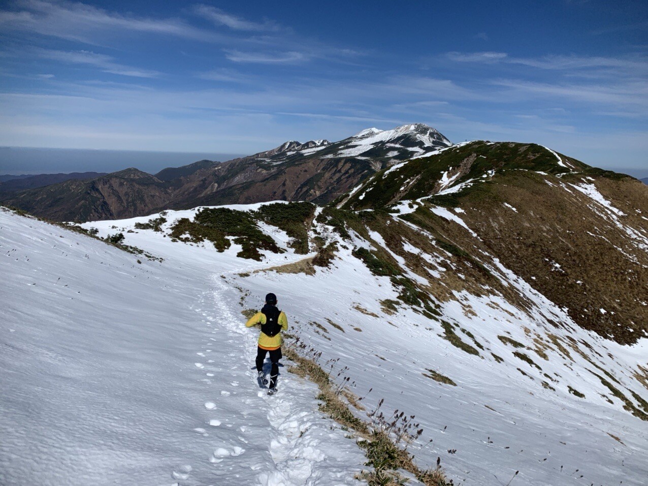 雲の上の絶景☀️・雪⛄️・紅葉🍁3点セット🙌石徹白登山口〜別山往復（御舎利山のオマケ付き） / Y45Uさんの白山・別山・銚子ヶ峰の活動データ | YAMAP / ヤマップ