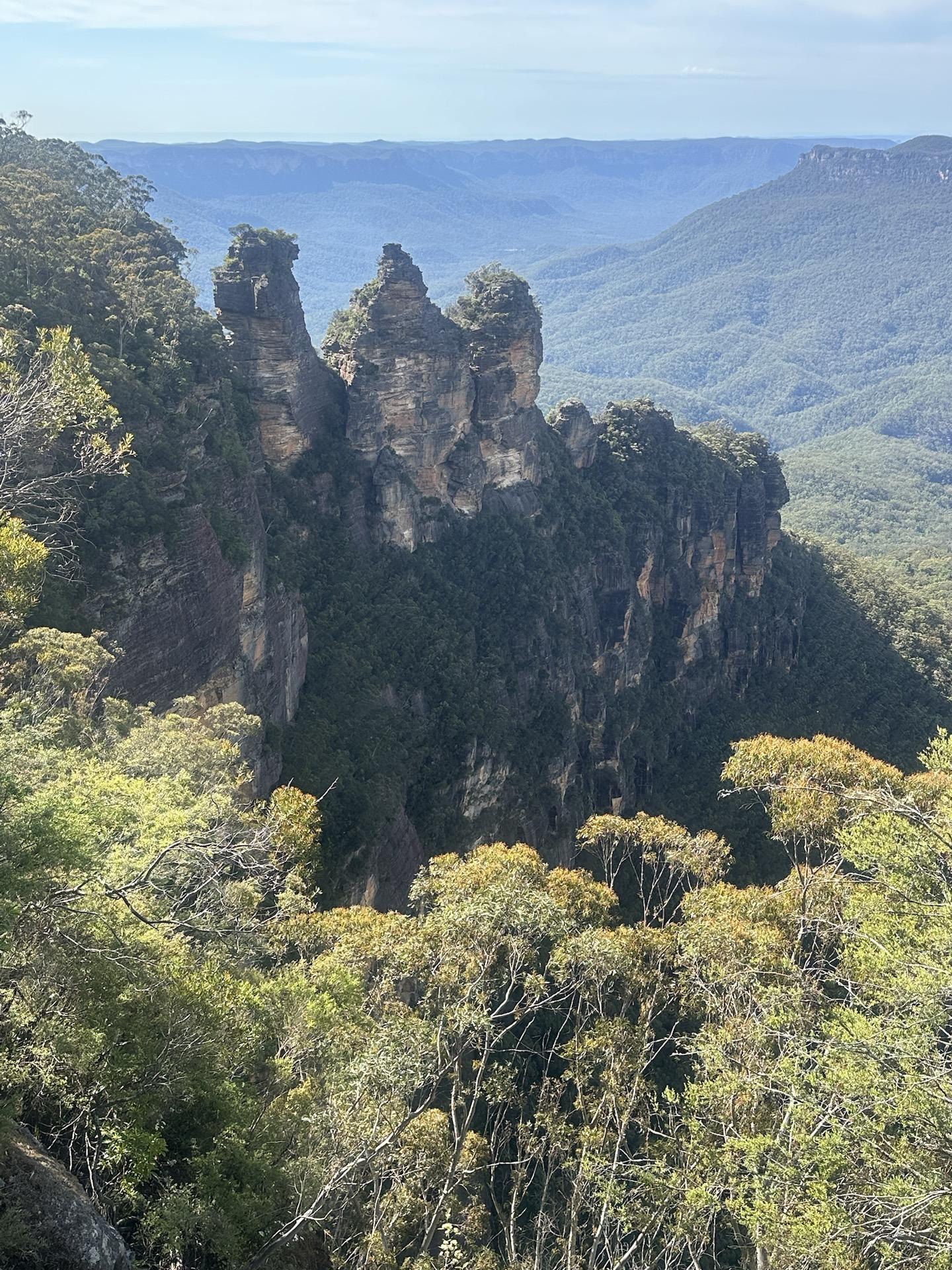 Hello🇦🇺スリーシスターズにご挨拶 ブルー・マウンテンズ国立公園-2024-11-27 / kyo chanさんのブルー・マウンテンズ国立公園の活動データ | YAMAP / ヤマップ