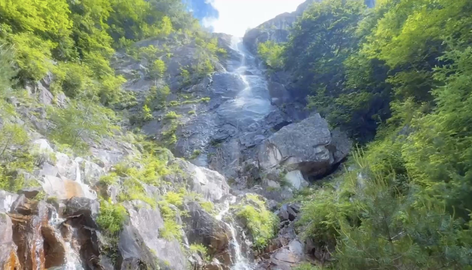 金峰山 幻の伝丈沢右俣大滝の1分動画🎥... / nukiさんのモーメント | YAMAP / ヤマップ