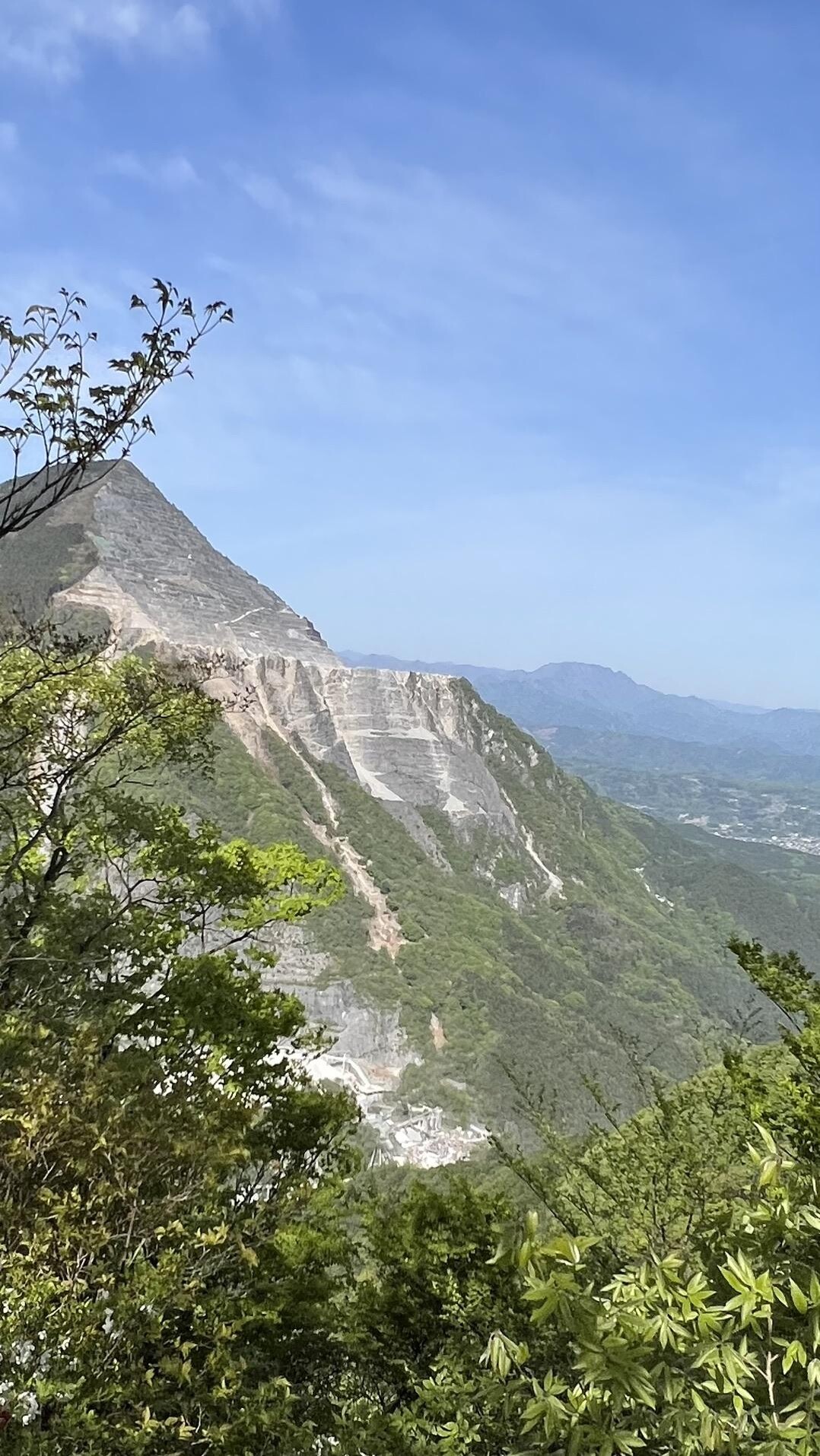 2023.4.23.二子山(横瀬二子山雌岳)・二子山(横瀬二子山雄岳)・焼山・蔦岩山・武川岳 / yuumin222.さんの武甲山・伊豆ヶ岳・小持山の活動データ | YAMAP / ヤマップ