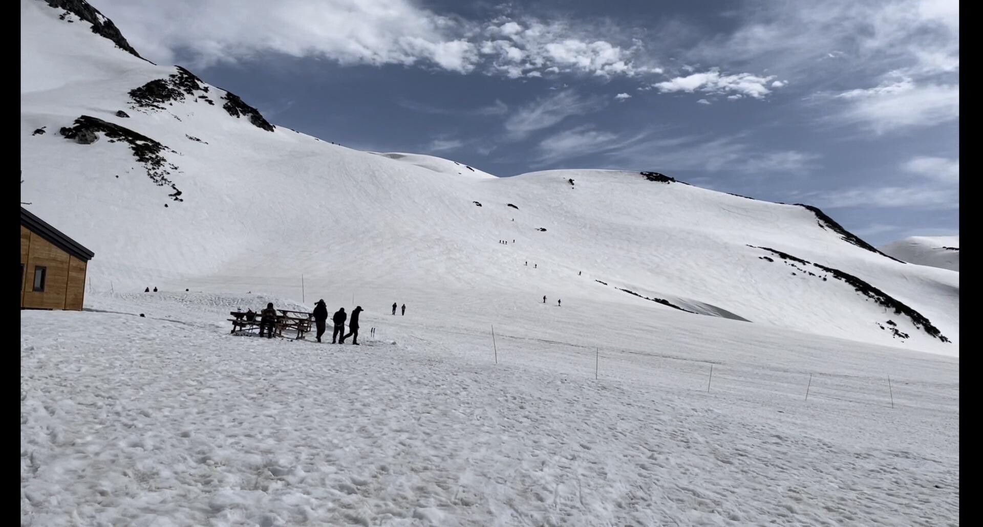 2023.GW 5/5 室堂の大雪原で、... / tomi_8888さんのモーメント | YAMAP / ヤマップ