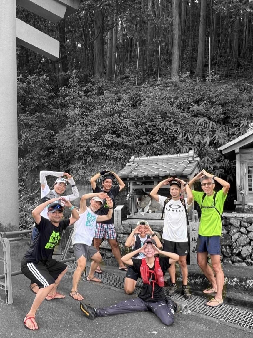 Run up to Honzan Temple from Cow Jizo / やまたいらさんのポンポン山・釈迦岳・小塩山・若山の活動データ ...