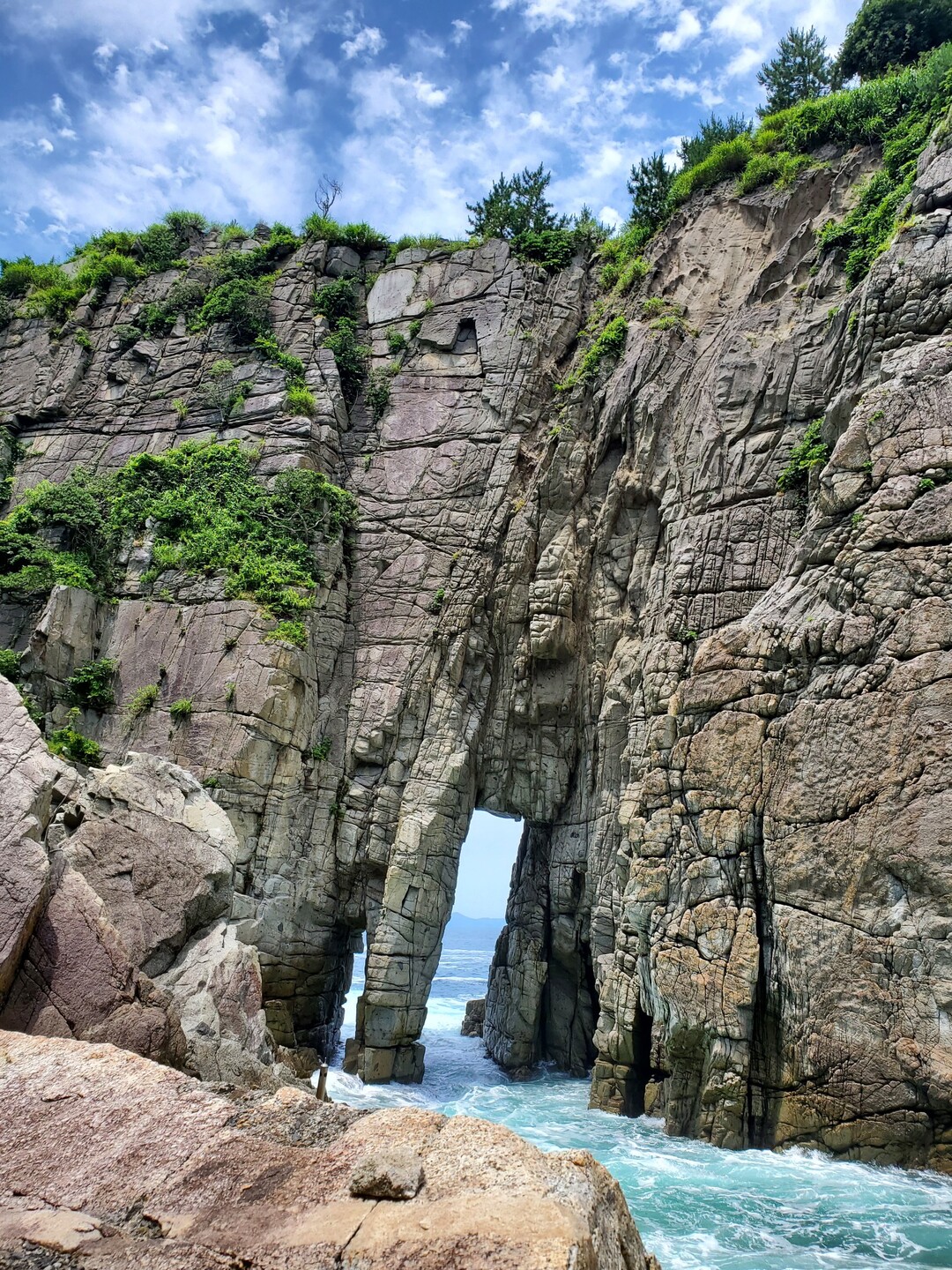 歩いて行けたのね蘇洞門😃🎵 2021-06-21 / アーティーさんの久須夜ヶ岳の活動データ | YAMAP / ヤマップ