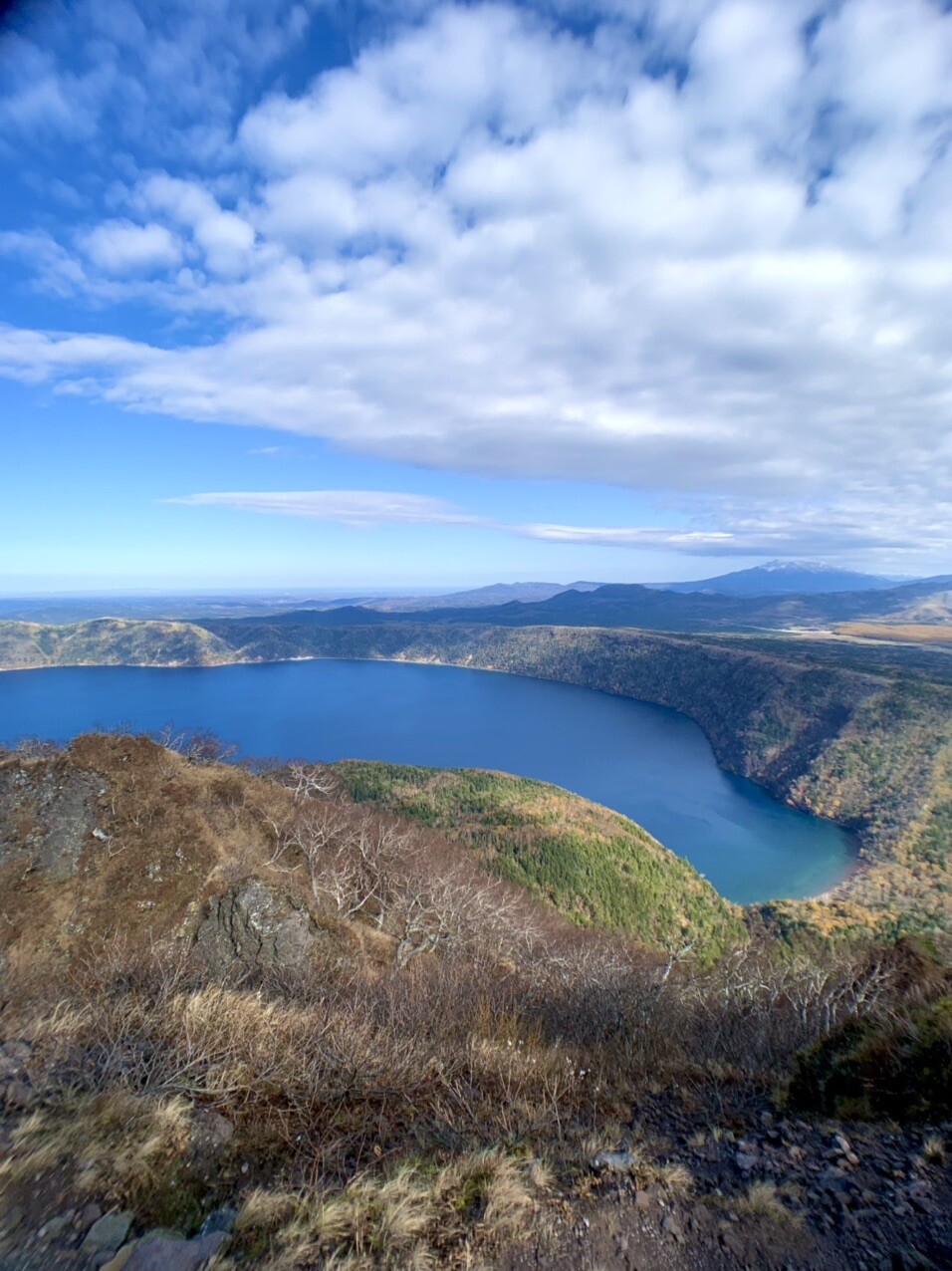 秋晴に摩周ブルーを堪能【リスケ山→西別岳→又牛別岳→摩周岳（カムイヌプリ）】 / kan J.さんの摩周岳（カムイヌプリ）・西別岳・摩周湖の活動データ | YAMAP / ヤマップ