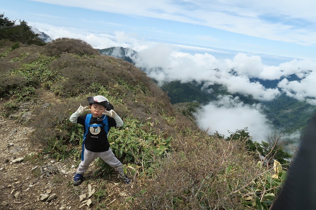 岩黒山のアケボノツツジを見に行こう♪親子登山 / natuさんの石鎚山・堂ヶ森・二ノ森の活動データ | YAMAP / ヤマップ