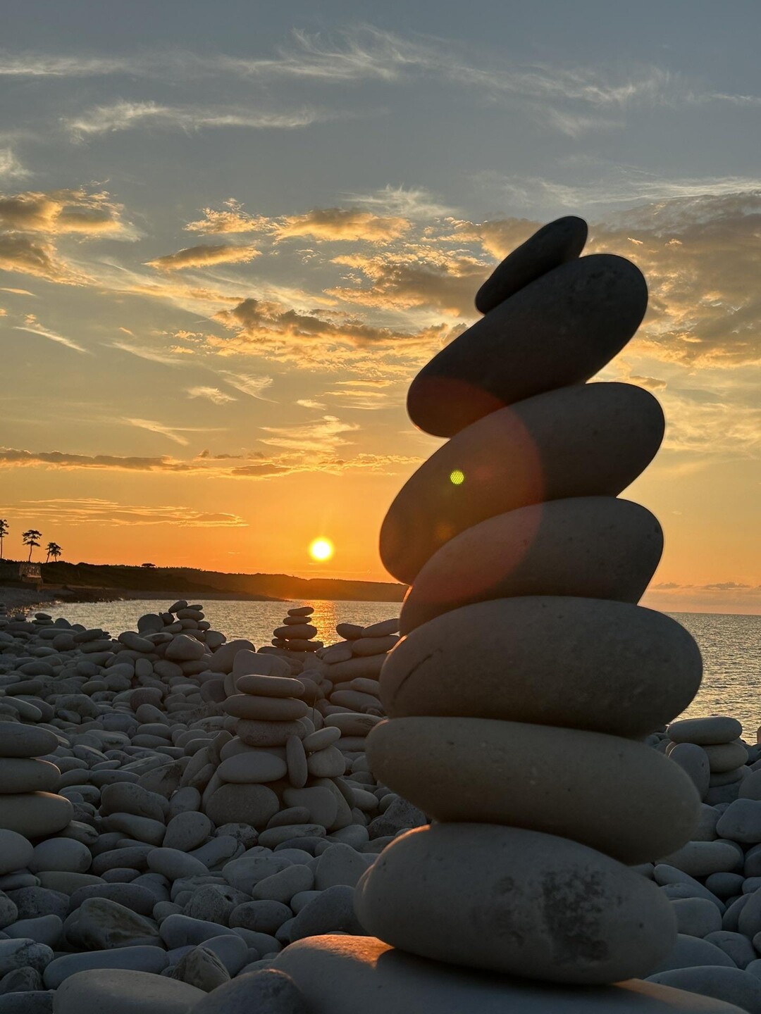 仕事終わりに鳴り石の浜で夕陽 を見た ほ... / 💖🐰Roco🐰💖さんのモーメント | YAMAP / ヤマップ