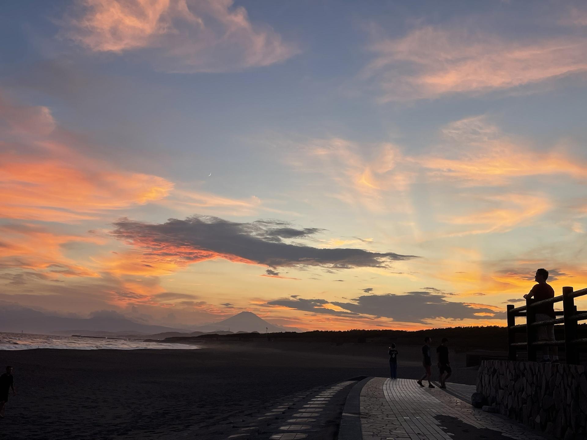 昨日の蛭ヶ岳の疲れを癒しに 茅ヶ崎海岸で... / 🌸さつき🌸さんのモーメント | YAMAP / ヤマップ