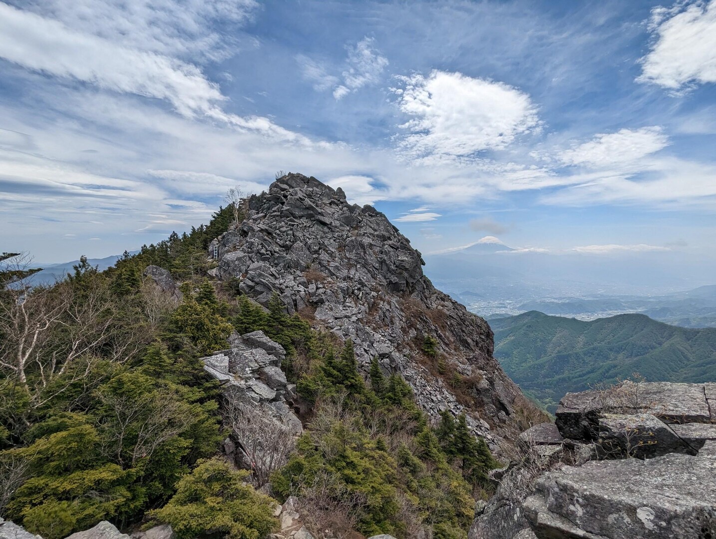 乾徳山・道満山 / j-saitohさんの乾徳山・黒金山の活動日記 | YAMAP / ヤマップ