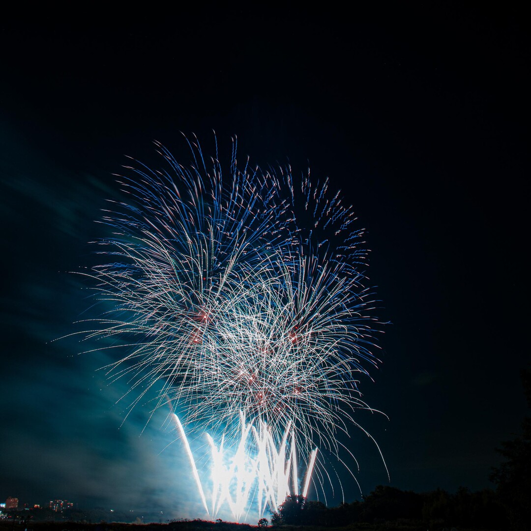 青の煌めき。 夜空の花束。 8月12日... / stripeさんのモーメント | YAMAP / ヤマップ