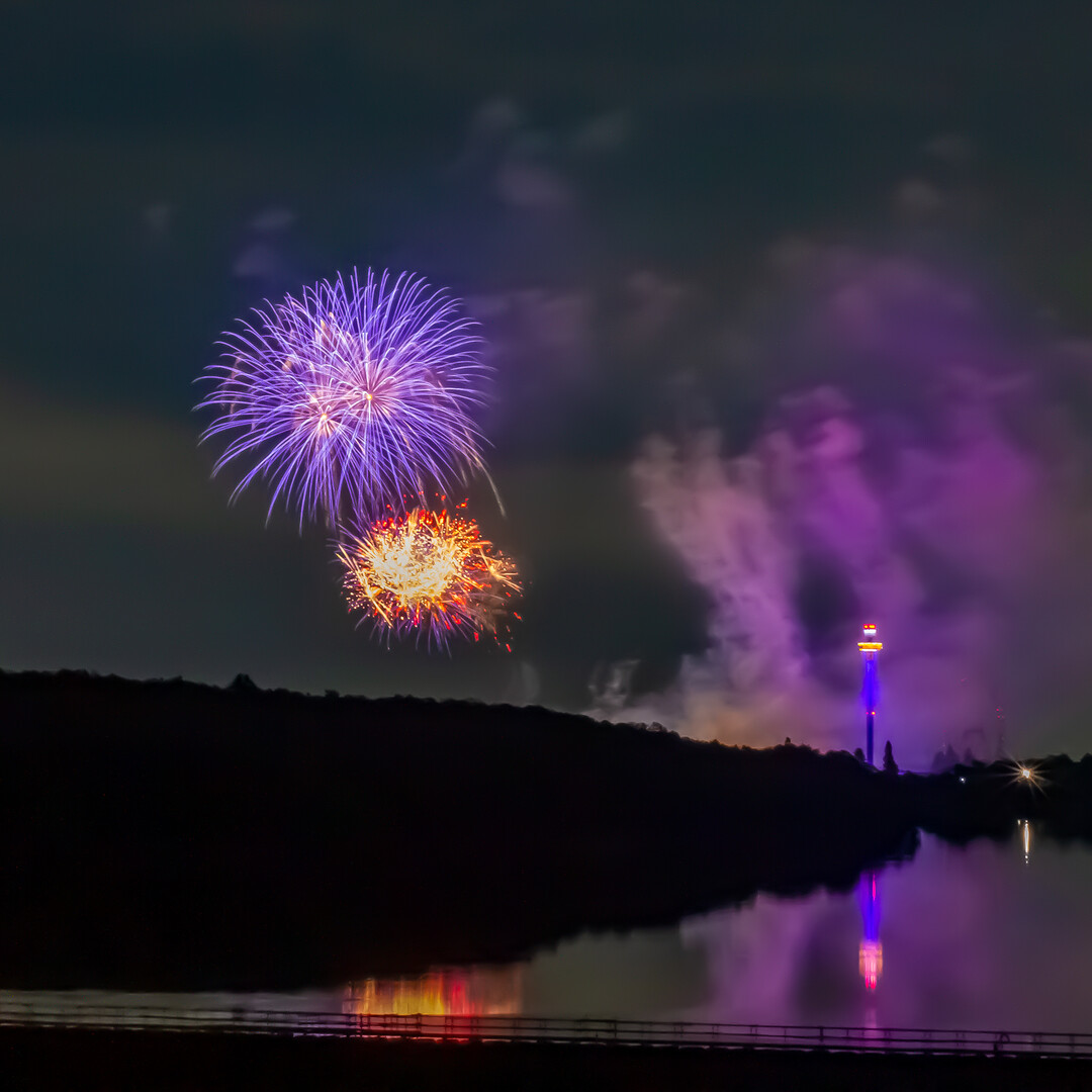 湖と花火。 8月21日撮影。 / stripeさんのモーメント | YAMAP / ヤマップ