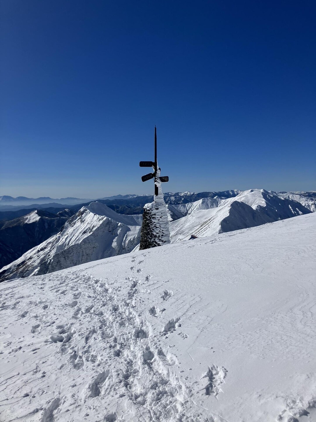 谷川岳（トマの耳）西黒尾根〜天神尾根 年末登山2023-12-30 / MKoboさんの谷川岳・七ツ小屋山・大源太山の活動データ | YAMAP / ヤマップ