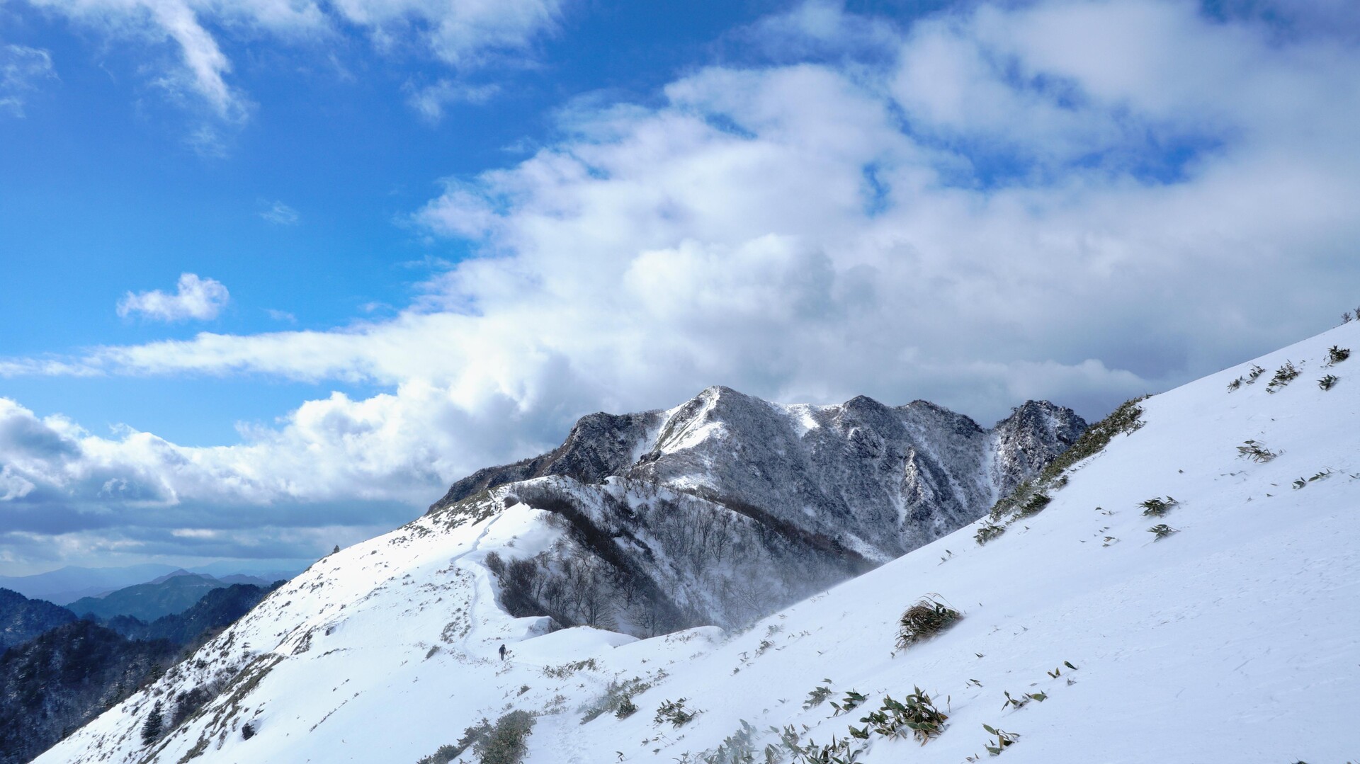 絶景の伊予富士 動画あり / kin_kinさんの笹ヶ峰・寒風山・平家平の活動データ | YAMAP / ヤマップ