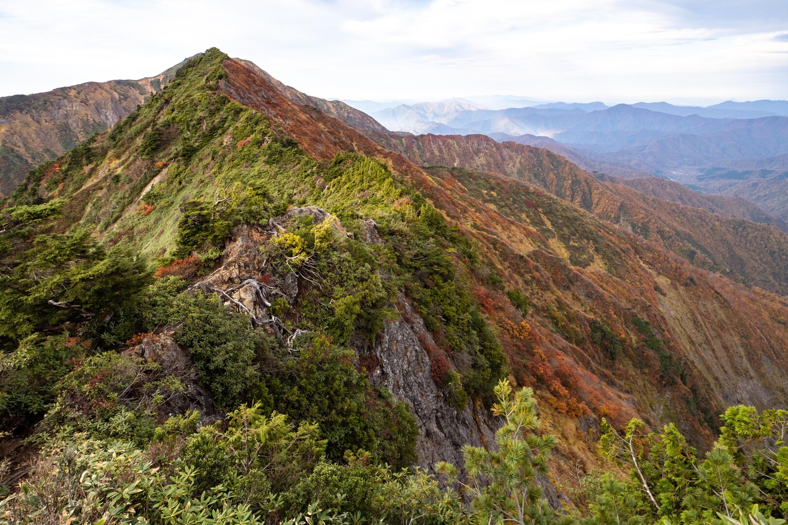 裏越後三山縦走 (荒沢岳～中ノ岳～越後駒ヶ岳) / trotroさんの越後駒ヶ岳・八海山・中ノ岳の活動データ | YAMAP / ヤマップ