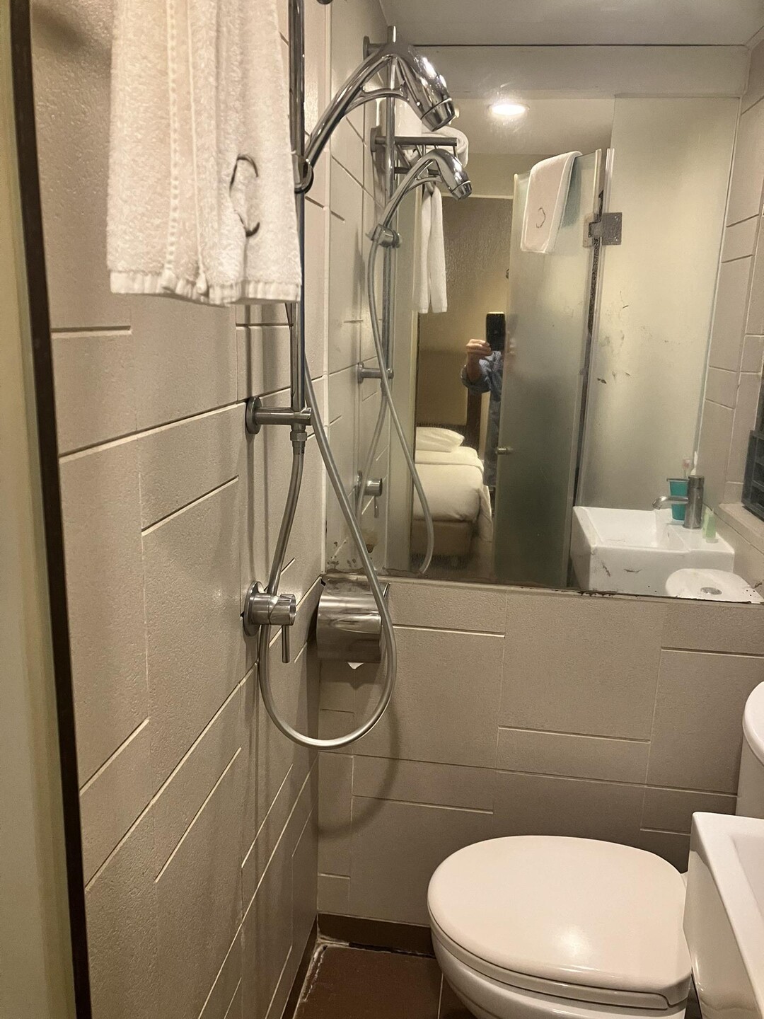 香港🇭🇰到着🛬 まだ山⛰️には登れ... / KIYAtさんのモーメント | YAMAP / ヤマップ