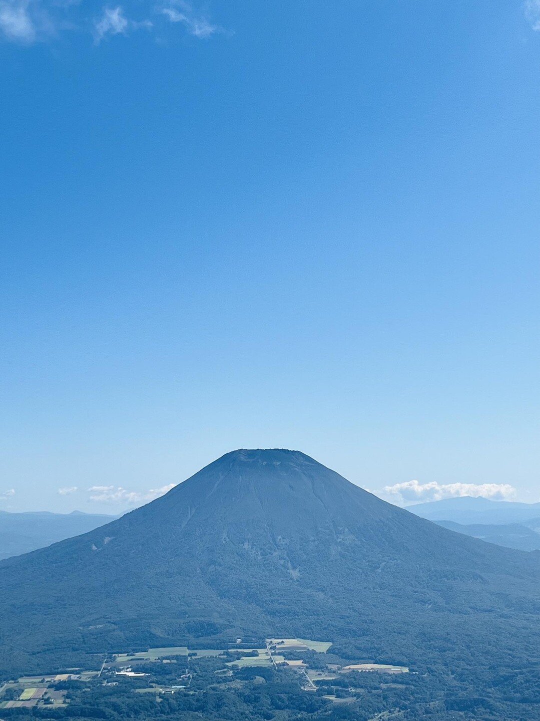 快晴☀️ニセコアンヌプリ / K.TANAKAさんのニセコアンヌプリ・イワオヌプリ・チセヌプリの活動日記 | YAMAP / ヤマップ