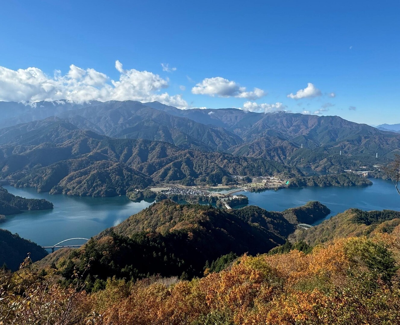 仏果山〜高取山(半原高取山) & 鳥居原園地のドウダンツツジ🍁 / MAYUMIさんの仙洞寺山・南山・津久井堂所山の活動データ | YAMAP / ヤマップ
