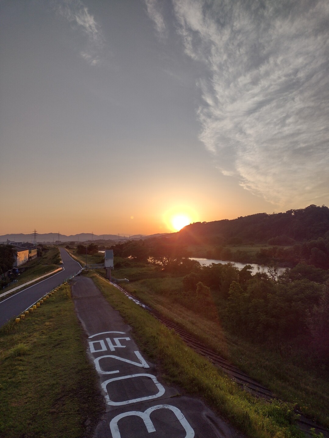日の出と春日井3山 ジョギング中に📷 ... / sin-yaさんのモーメント | YAMAP / ヤマップ