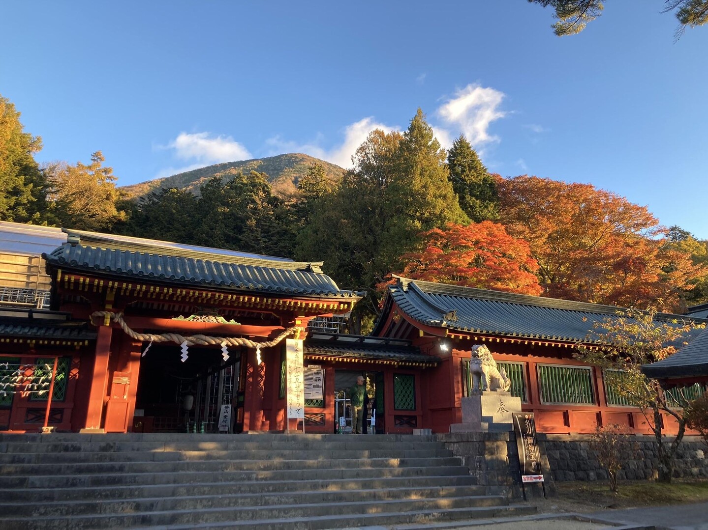 紅葉真っ盛り♬男体山 / to☆miさんの男体山の活動データ | YAMAP / ヤマップ