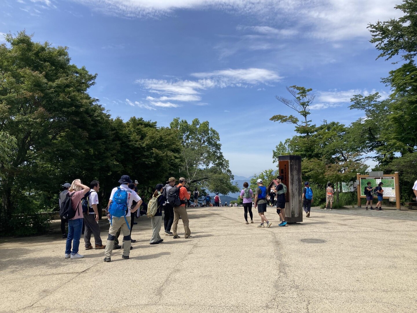 本日は10時から14時まで、高尾山ビジタ... / koitakaさんのモーメント | YAMAP / ヤマップ