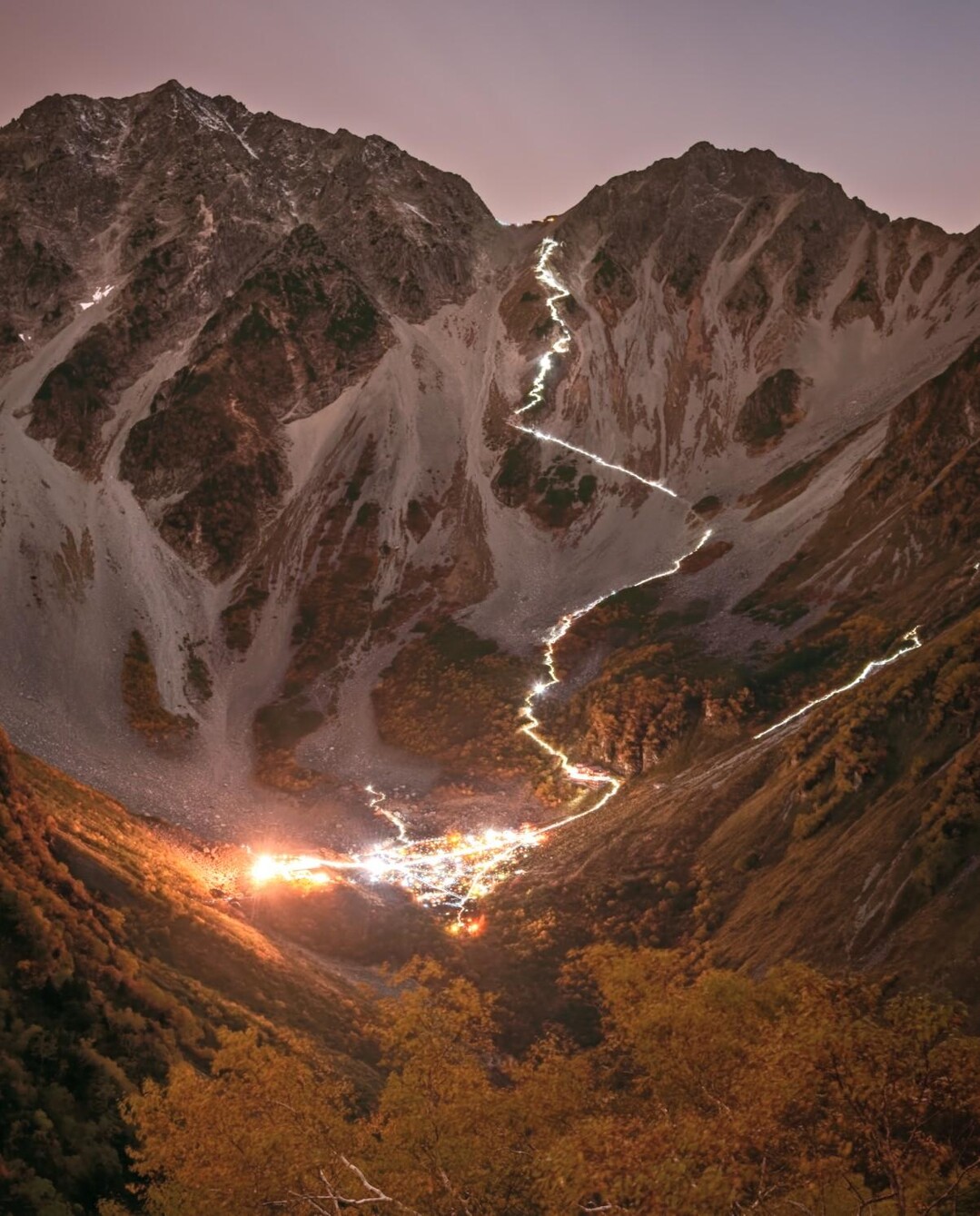 穂高に登る人達 2022.10.8 涸... / riseさんのモーメント | YAMAP / ヤマップ