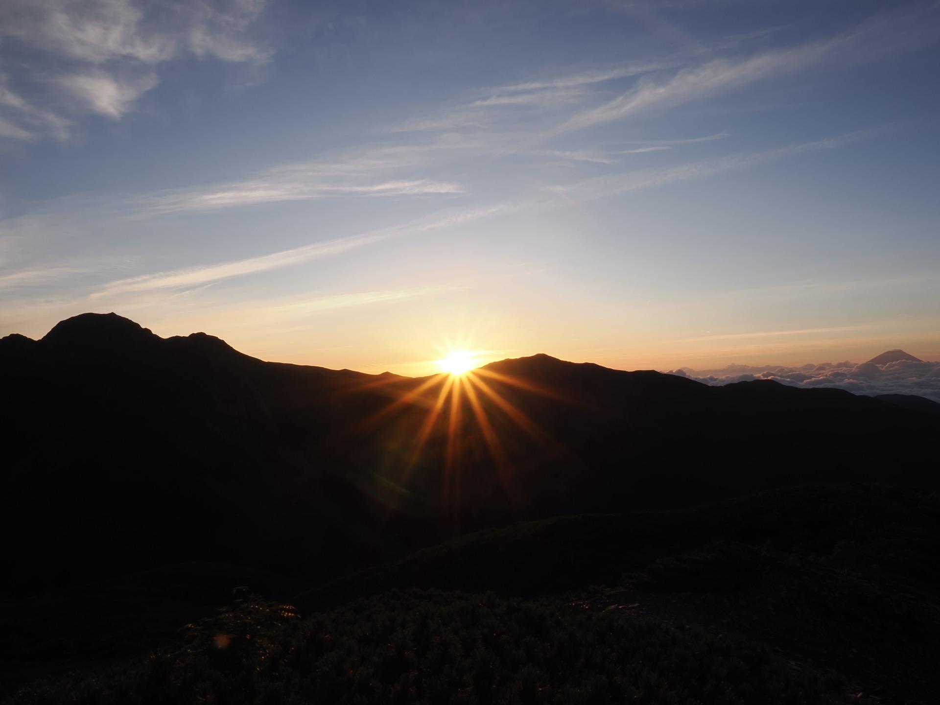 初テント泊⛺️三伏山・烏帽子岳 / RYUさんの塩見岳・権右衛門山・蝙蝠岳の活動データ | YAMAP / ヤマップ