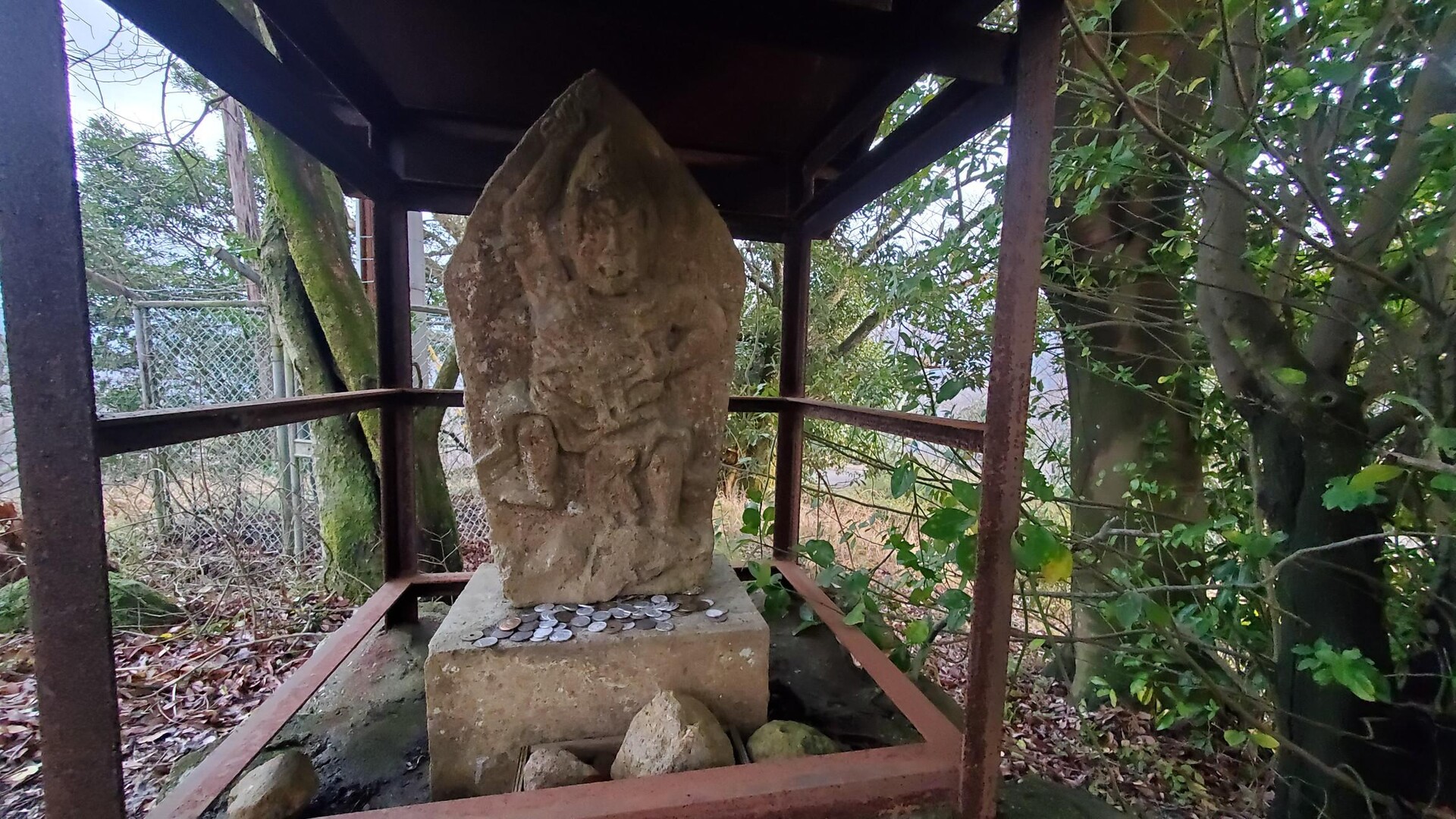 塩ケ森(愛媛県)で出会った石仏。 この石... / hirobonさんのモーメント | YAMAP / ヤマップ