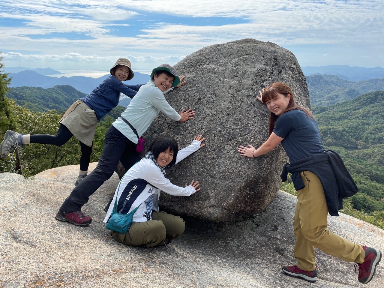 秋色に染まりはじめた大野権現山 / guchiさんの大野権現山・奥滝山・高見山の活動データ | YAMAP / ヤマップ