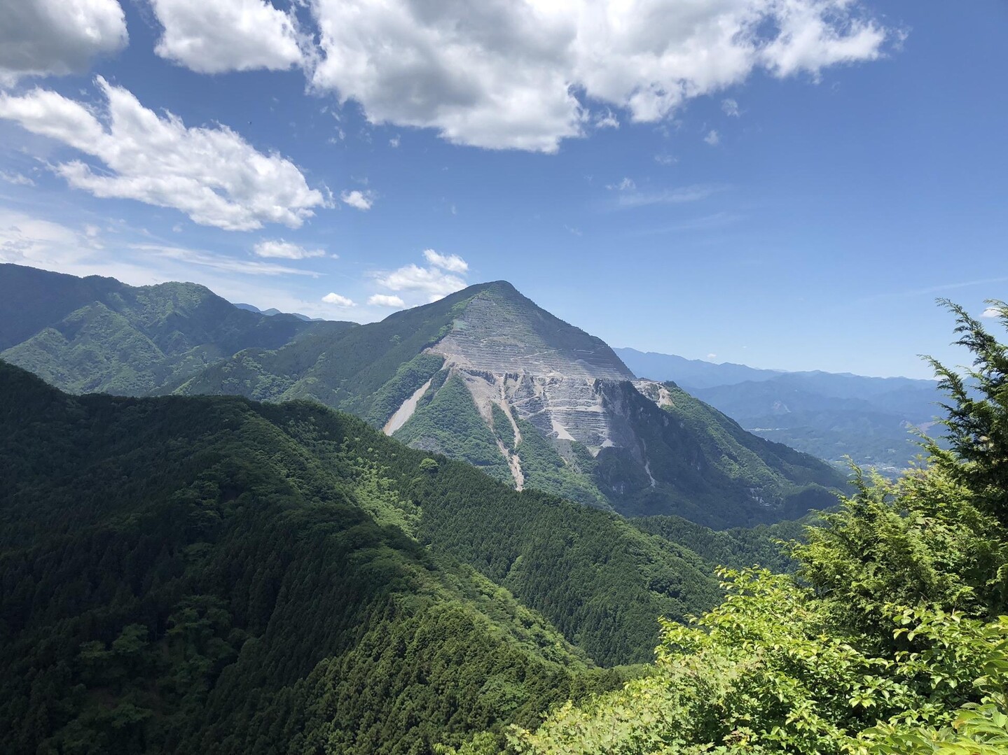 岩菅山・二子山(横瀬二子山雌岳)・二子山(横瀬二子山雄岳)・焼山 / n3_nekoさんの丸山・日向山の活動データ | YAMAP / ヤマップ