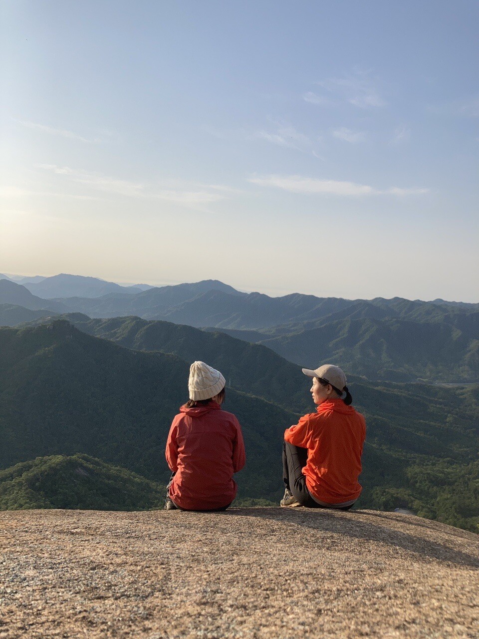 久々の朝駆けは朝月夜🌕 In三倉岳⛰ ゆーやまさんの三倉岳・瓦小屋山の活動データ Yamap ヤマップ