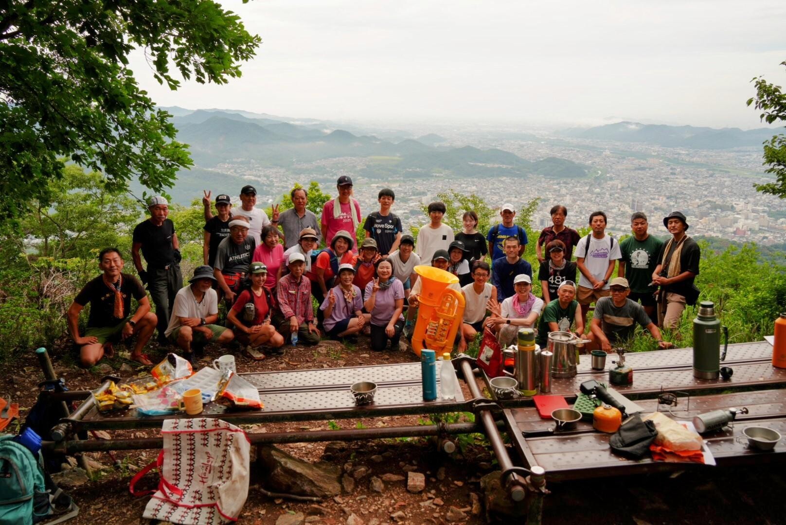 山頂フクダカフェ×本橋さんチューバ演奏会 / ta2さんの鳴神山・吾妻山の活動日記 | YAMAP / ヤマップ