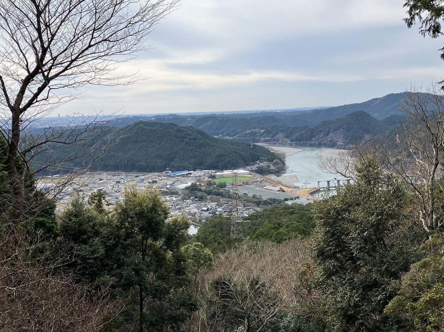 船明山（242m） 行者山(283.9m) 榑山(194.41m)・船明大池より / yosiさんの光明山の活動データ | YAMAP / ヤマップ