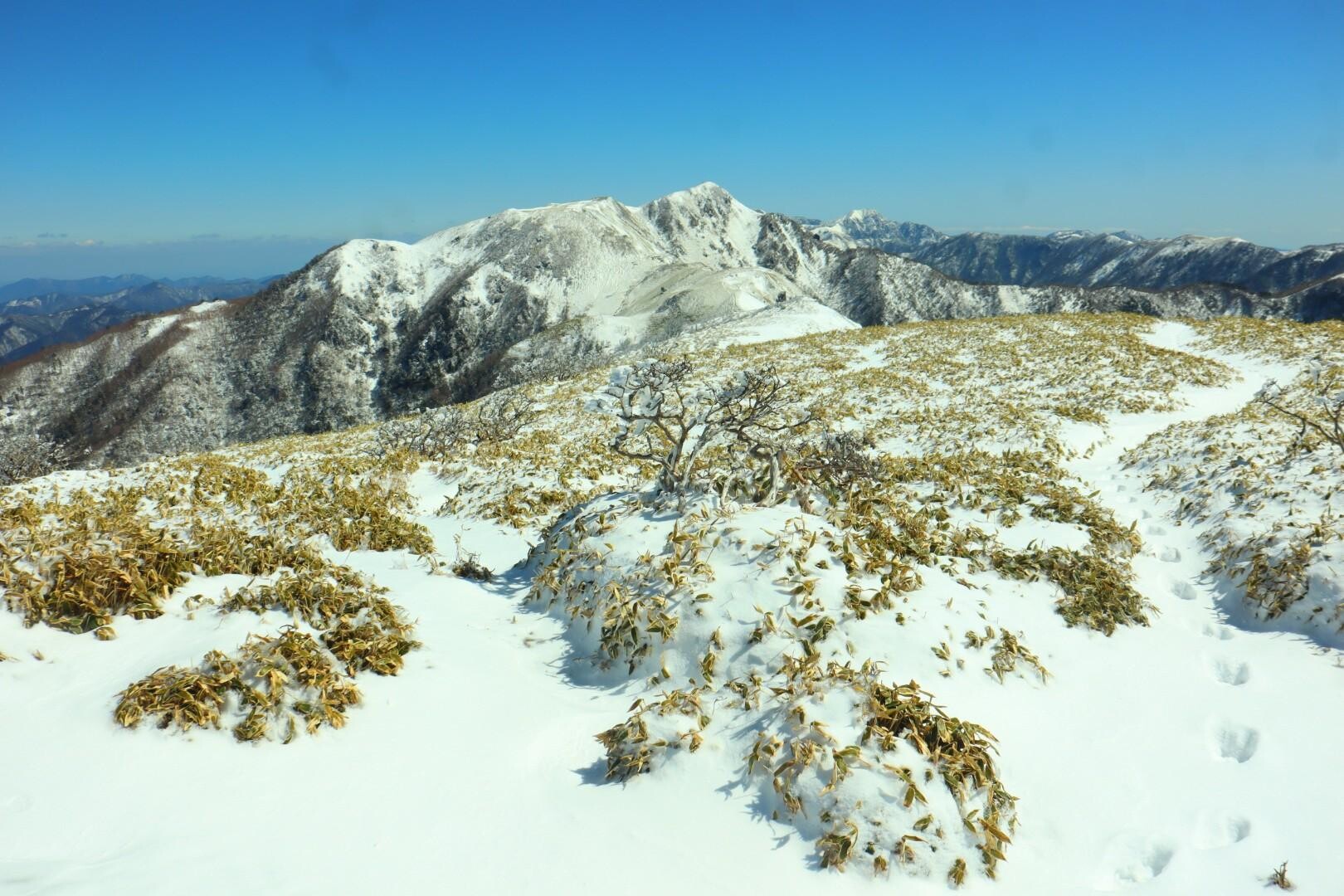 西熊山・三嶺・カヤハゲ(東熊山) / Miekaさんの三嶺・天狗塚・石立山の活動データ | YAMAP / ヤマップ