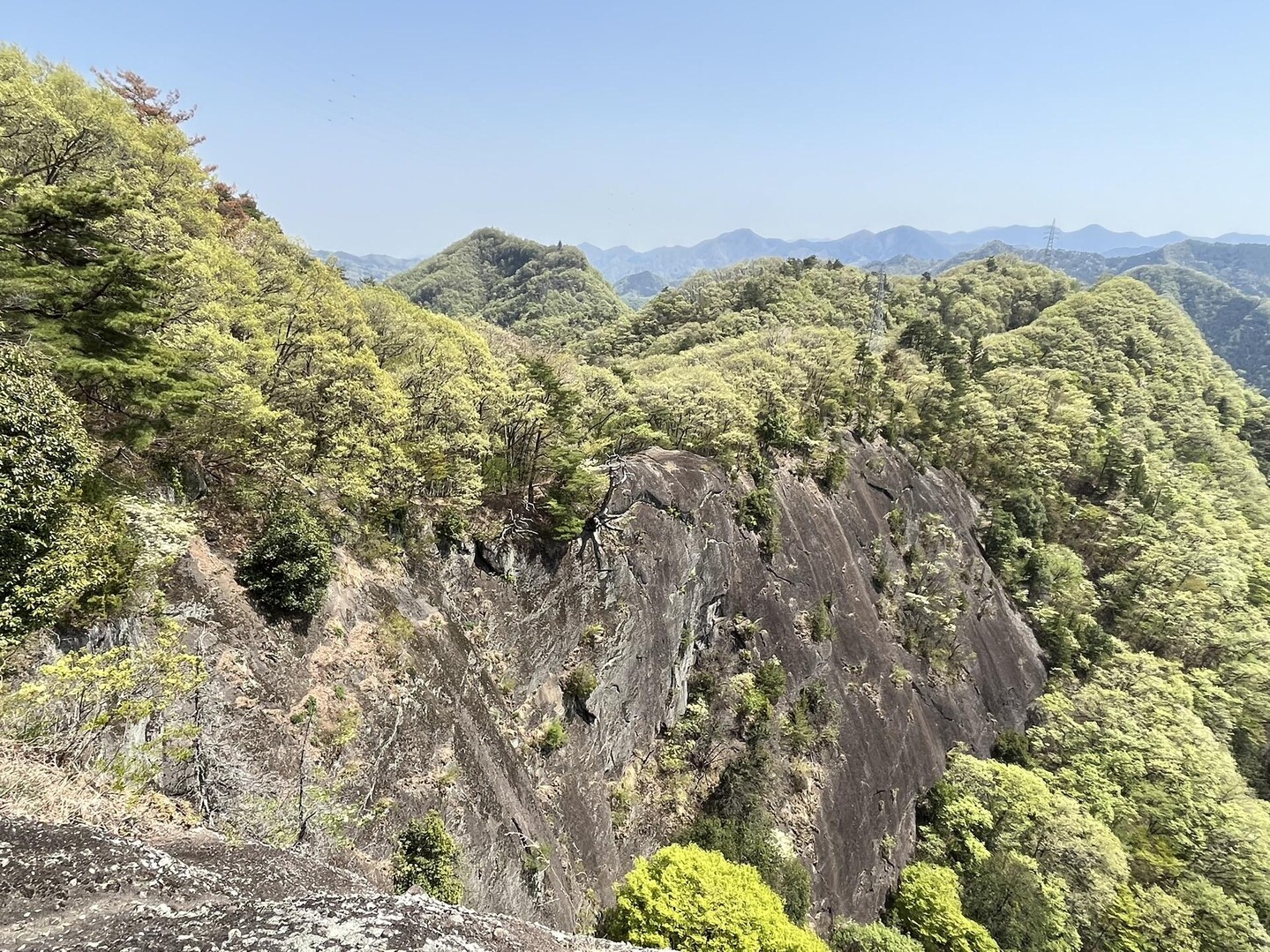 岩殿山・天神山 稚児落とし 大月駅周回コース / Mt.UKさんの雁ヶ腹摺山・岩殿山の活動データ | YAMAP / ヤマップ